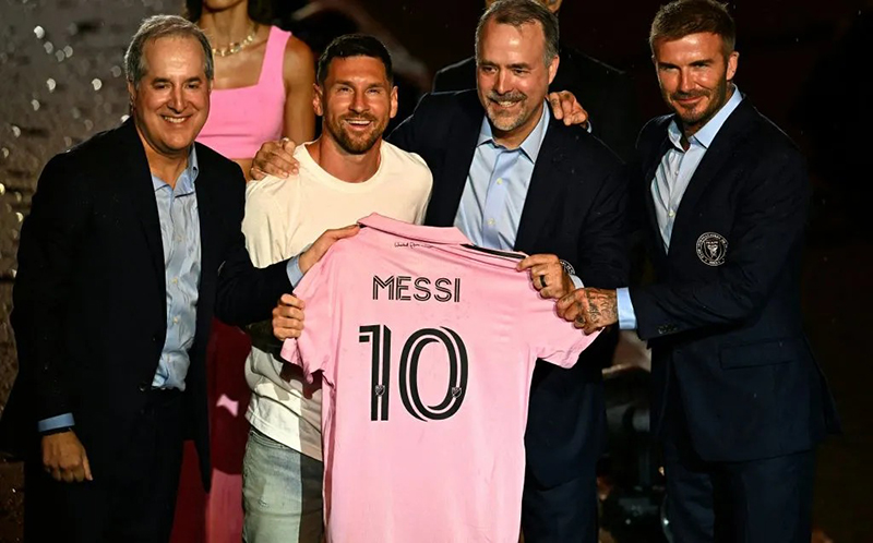 Presentado Lionel Messi como flamante jugador del Inter Miami - El ...