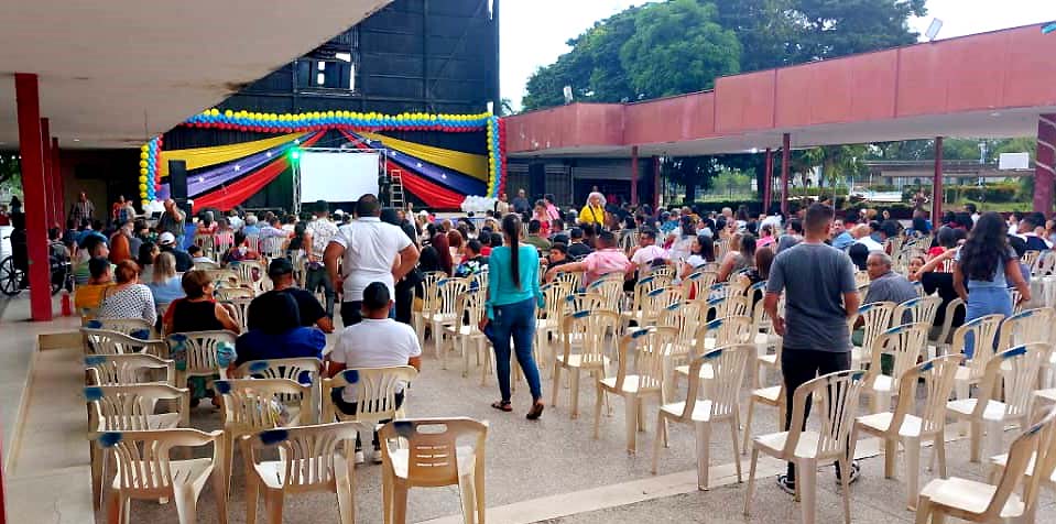 Unidad Educativa Coquivacoa celebró 41 aniversario con acto cultural
