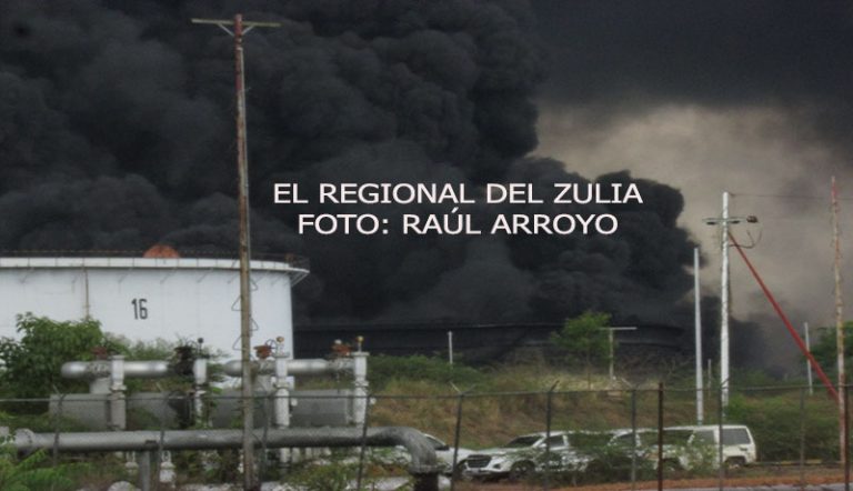 Llamas consumen el tanque 19 en área petrolera de Bachaquero