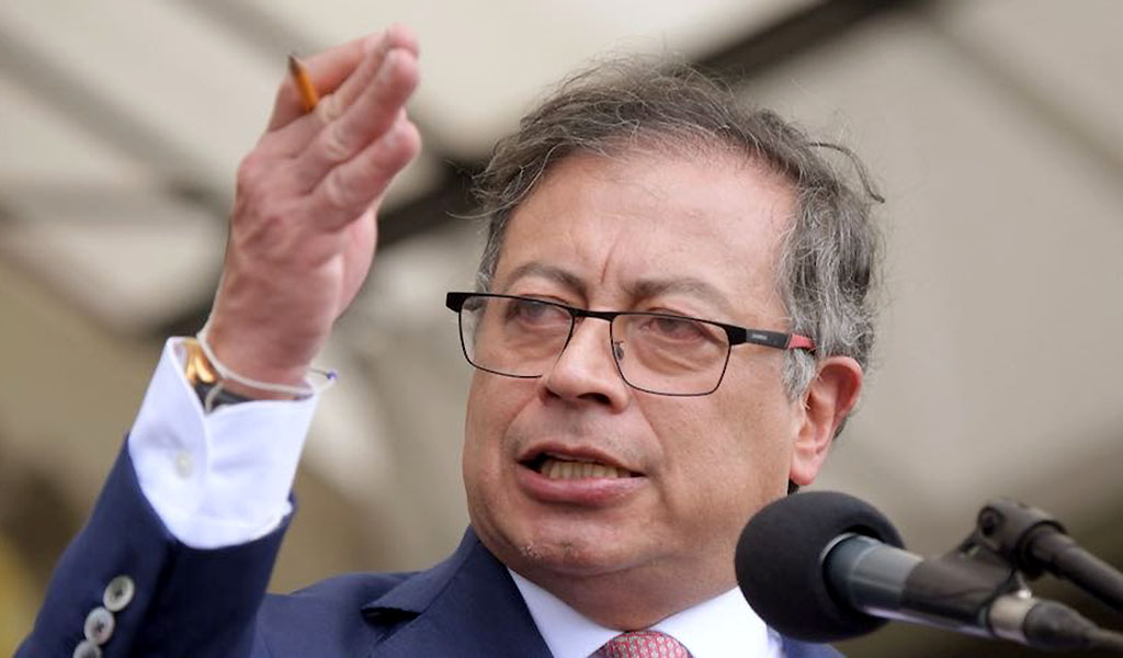 Presidente Petro insta a EEUU a respetar el derecho internacional