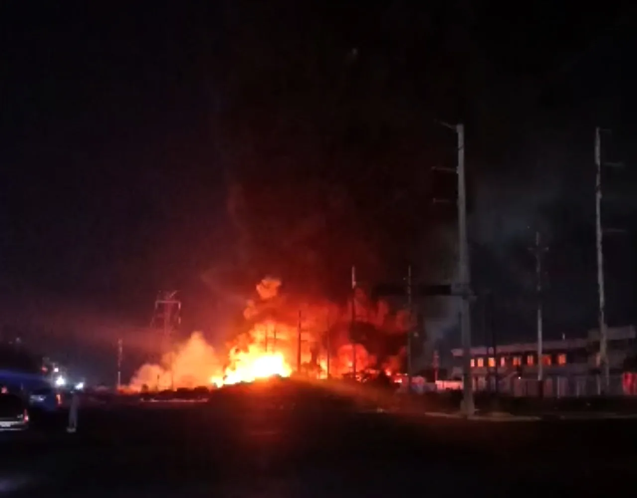 Explosión ocasionó incendio en una Empresa Química de San Francisco