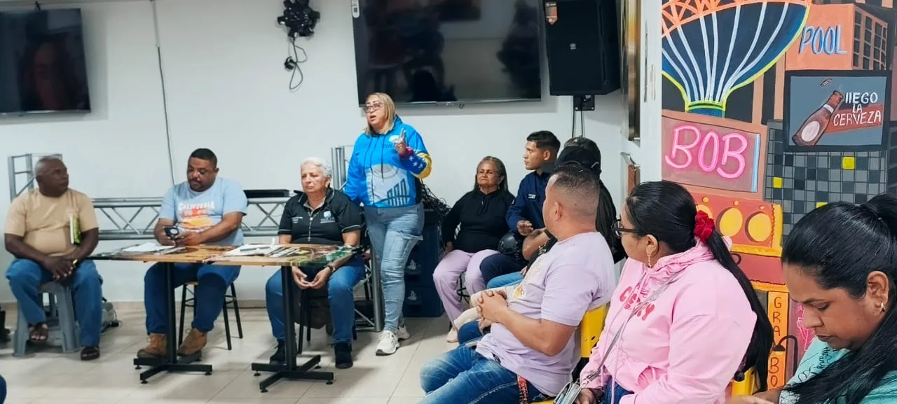 Impulsan asesoría a comerciantes del municipio Simón Bolívar